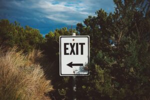 What You Need To Know About An Irish Goodbye - AKA "An Irish Exit"